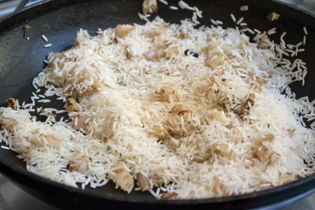 Rice Cooker Parsi Caramelised Onion Rice Recipe | Hint of Helen