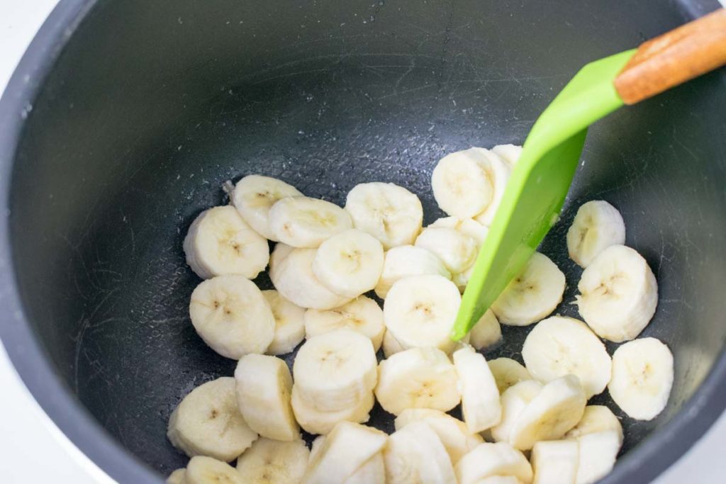 Slow Cooker Butterscotch Bananas | Dessert | Hint Of Helen